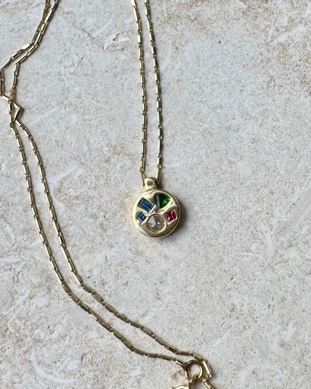 LUCY FOLK - GEM STONE PENDANT - NECKLACE | The Connie Collector